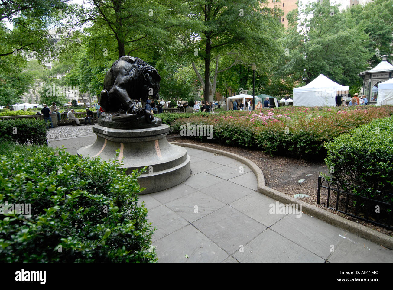 Rittenhouse Square art show and people Philadelphia Pennsylvania PA USA ...