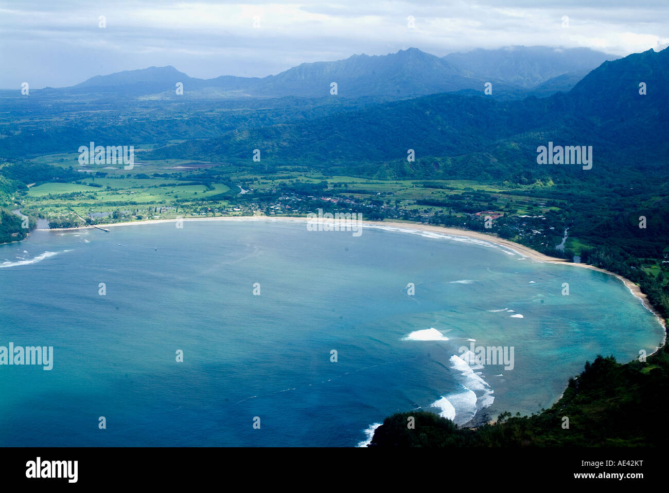 Aerial view of hanalei bay hi-res stock photography and images - Alamy
