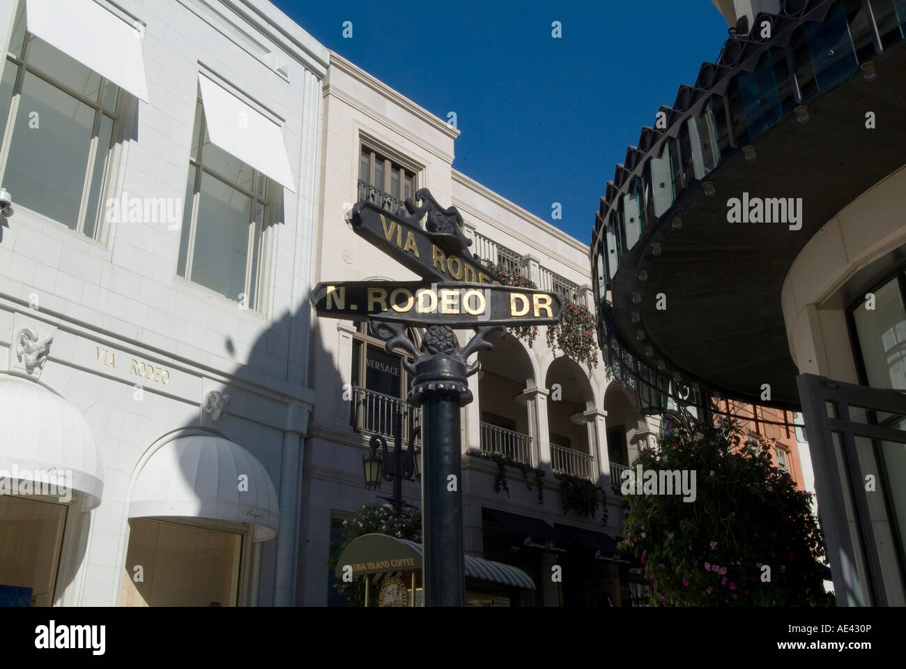 Rodeo drive street signs hi-res stock photography and images - Alamy
