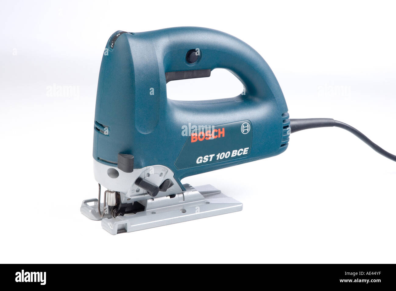 Jigsaw cutter hi-res stock photography and images - Alamy