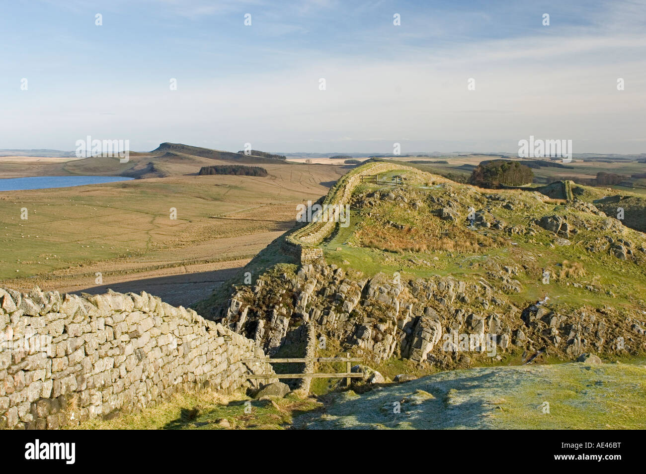 Cuddy's Crag looking east to Sewingshields Crags and Broomlee Lough ...