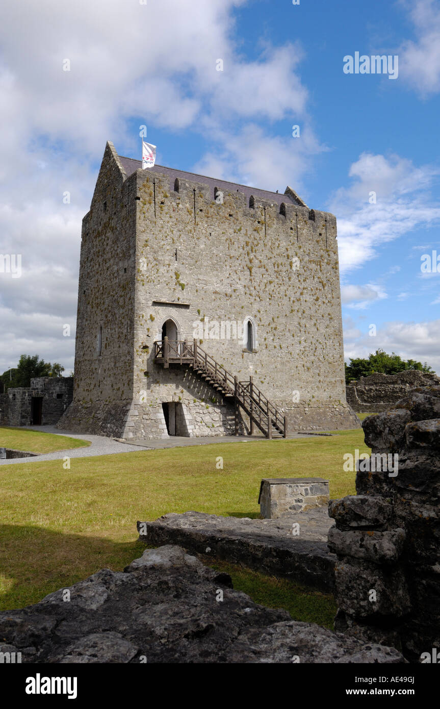 Athenry Castle, County Galway, Connacht, Republic of Ireland, Europe ...