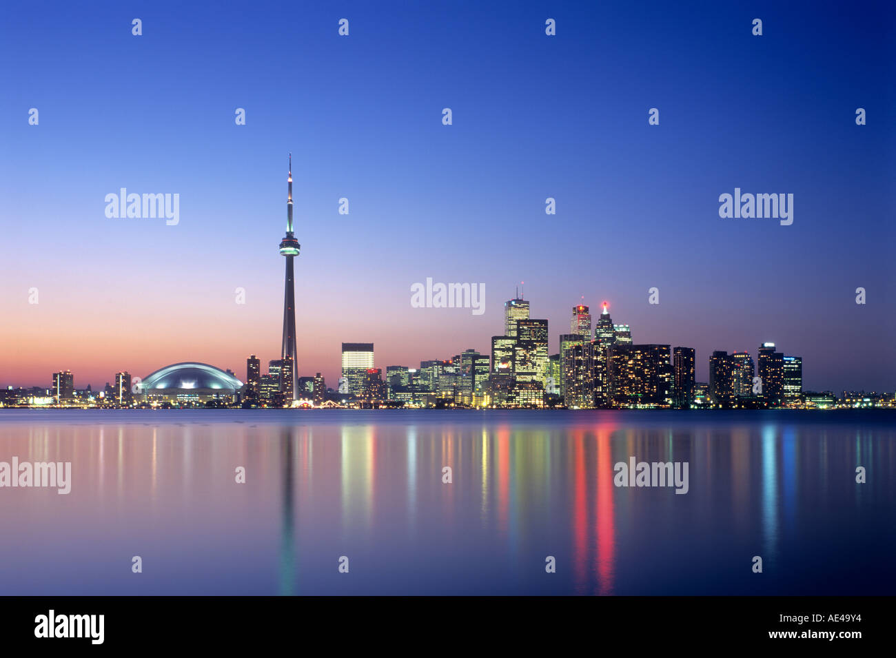 Canada, Toronto skyline at night Stock Photo - Alamy