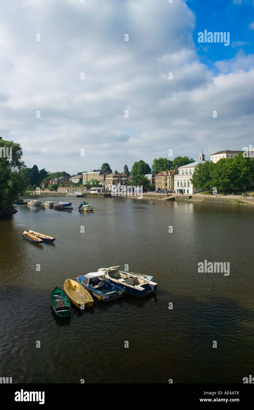 Riverfront at Richmond upon Thames in Surrey England UK Stock Photo - Alamy