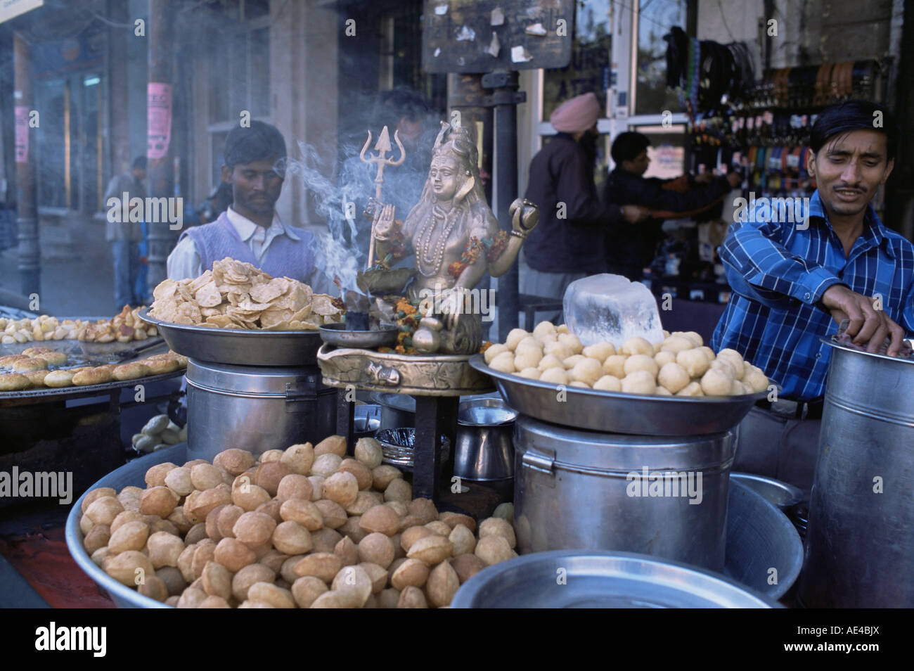 Street food, Delhi, India, Asia Stock Photo - Alamy