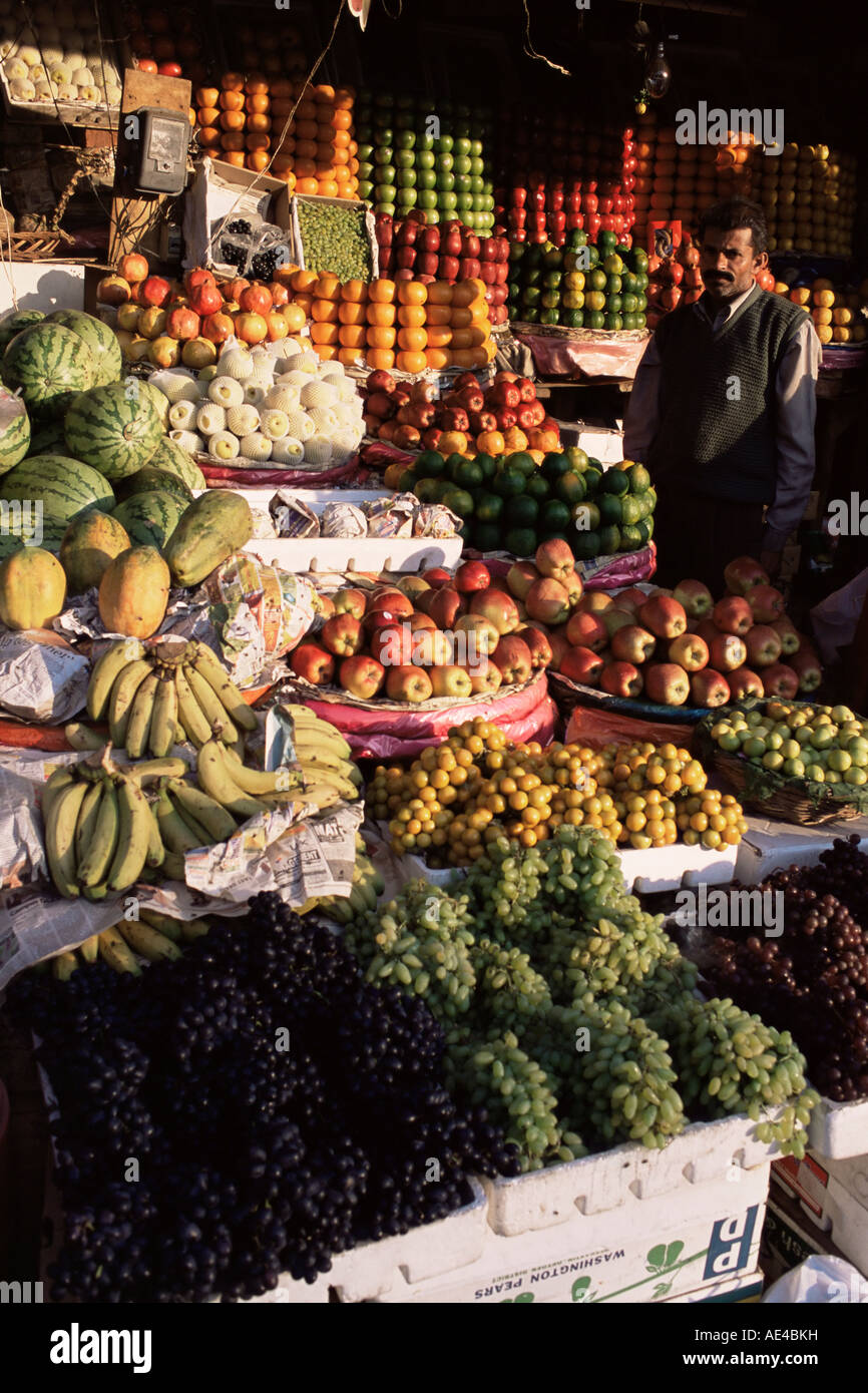 Fruit stall, Delhi, India, Asia Stock Photo - Alamy