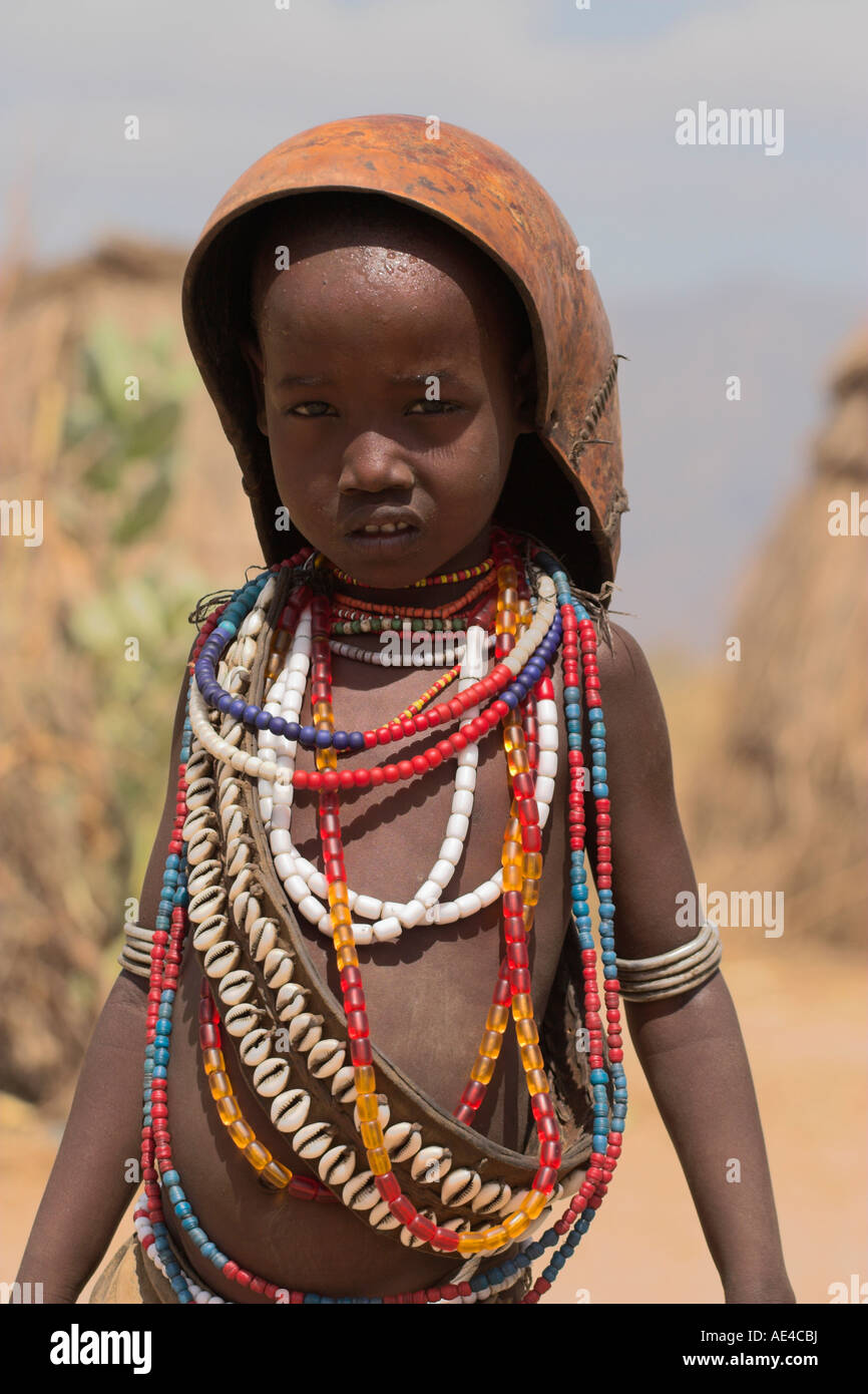Ari girl, Lower Omo Valley, Ethiopia, Africa Stock Photo - Alamy