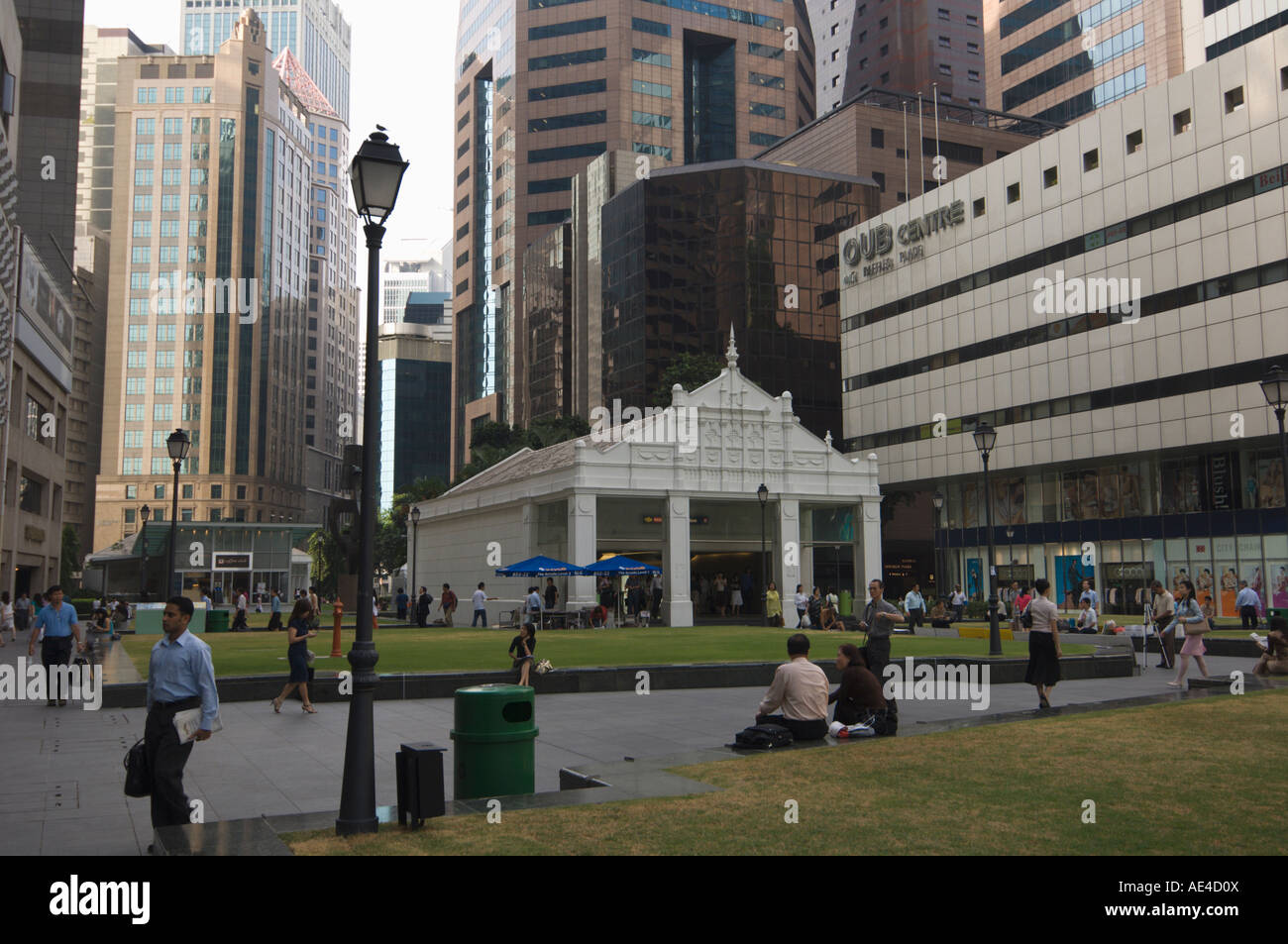 Raffles district hi-res stock photography and images - Alamy