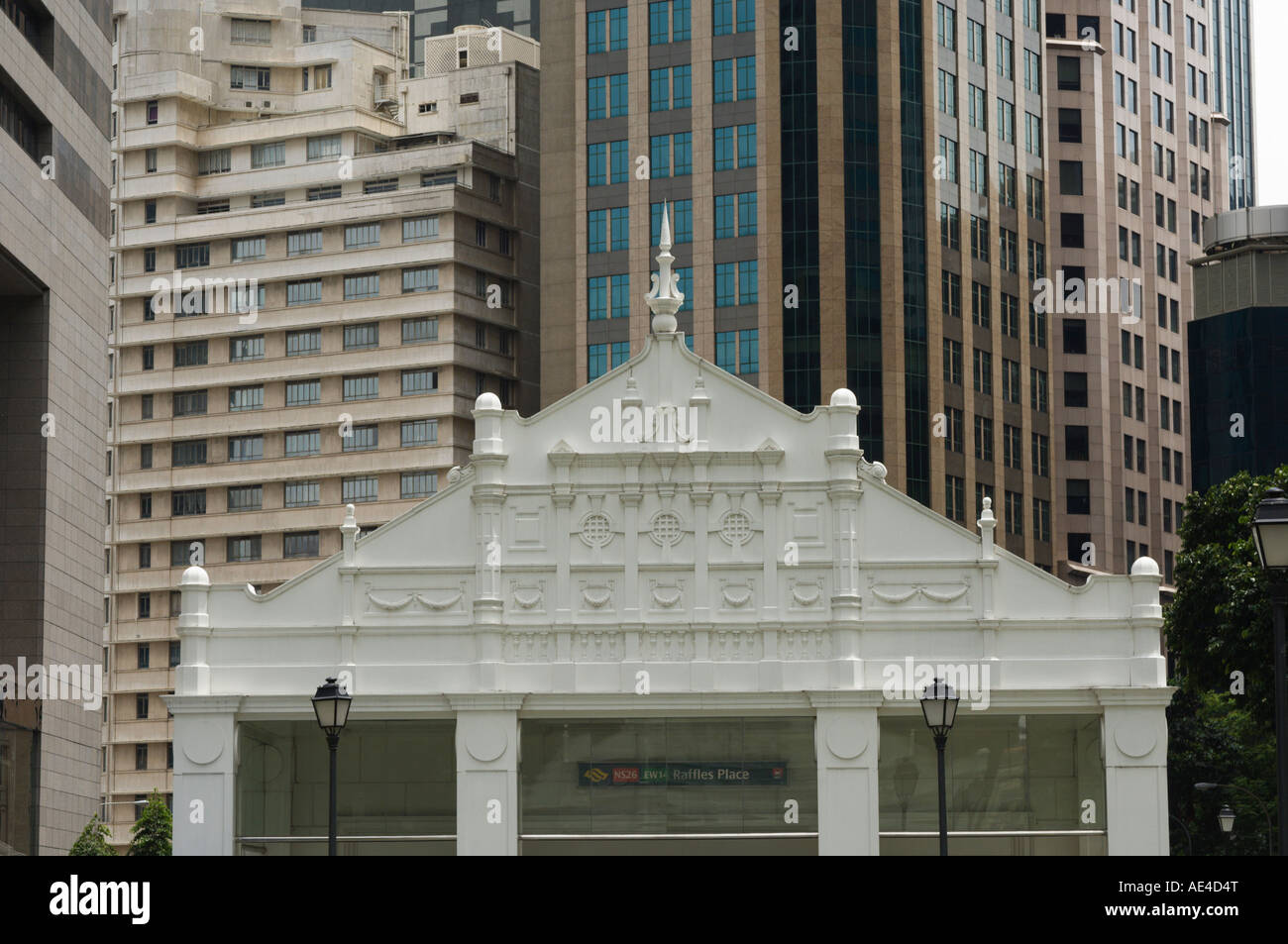 Raffles place mrt station hi-res stock photography and images - Alamy