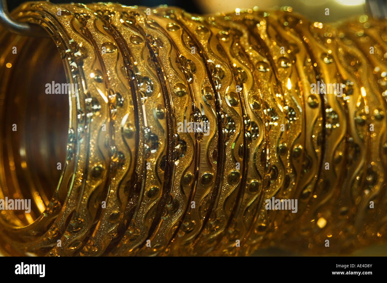 Gold bangle dubai hi-res stock photography and images - Alamy