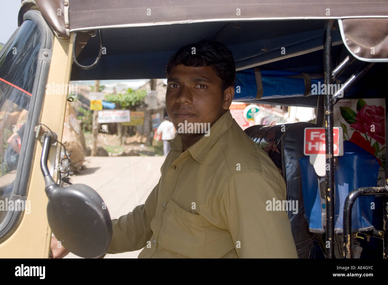 Auto-rickshaw (tuk-Tuk) driver Kerala India Stock Photo - Alamy