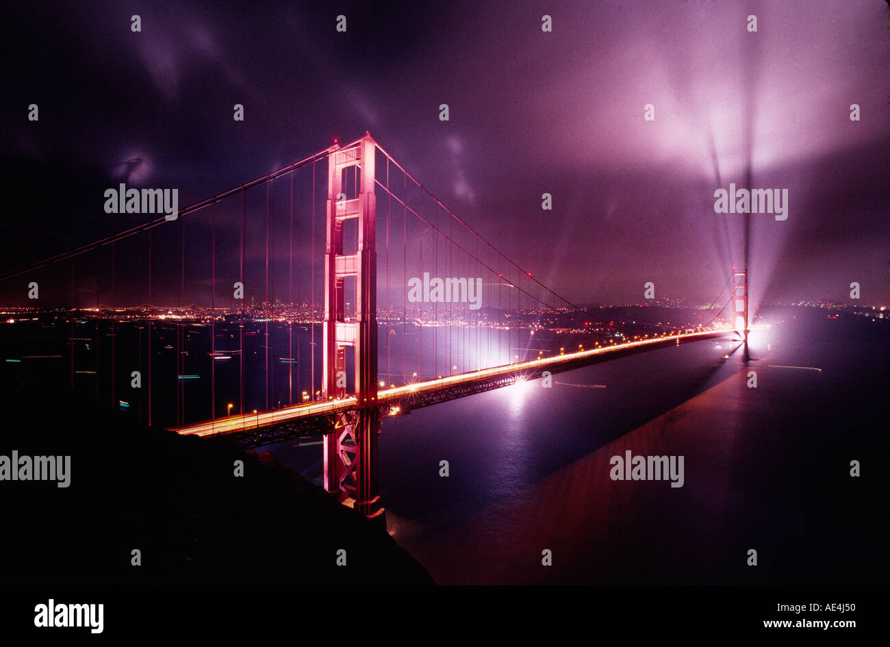 Lite bridge at night hi-res stock photography and images - Alamy