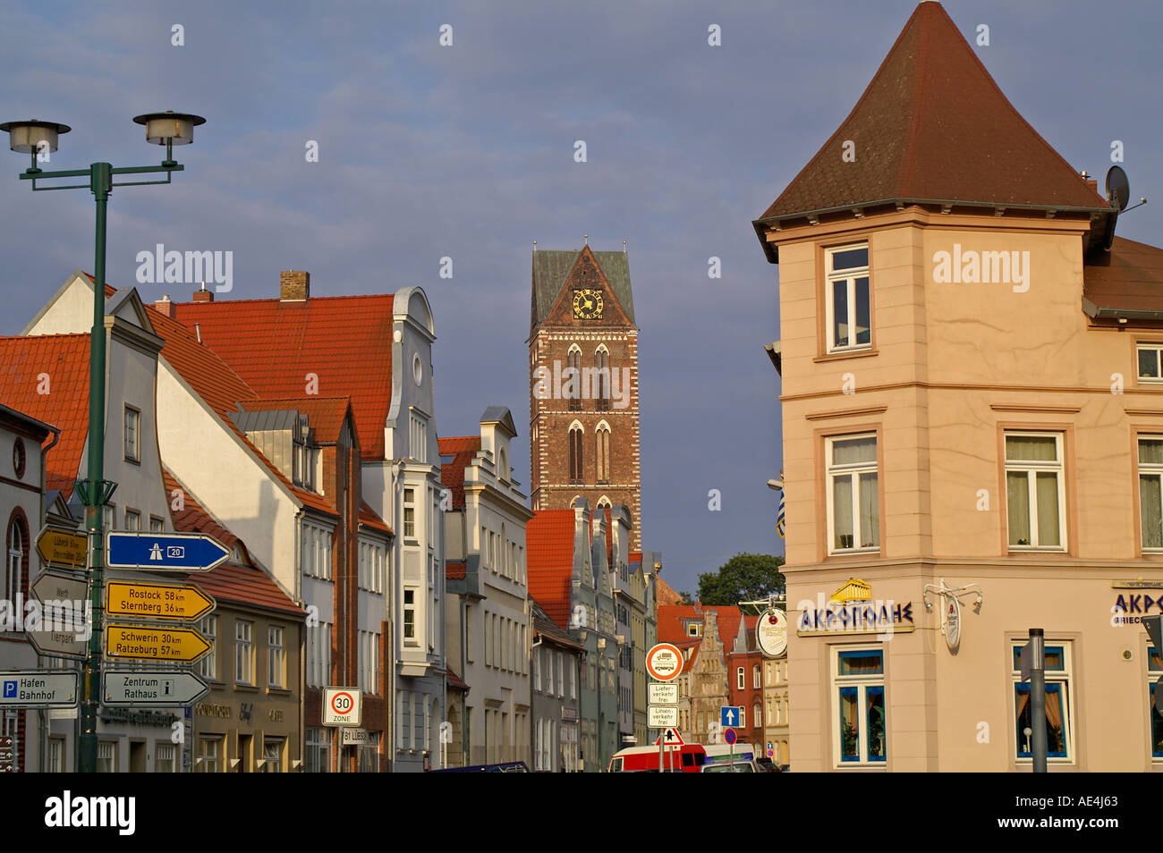 Luebsche street hi-res stock photography and images - Alamy