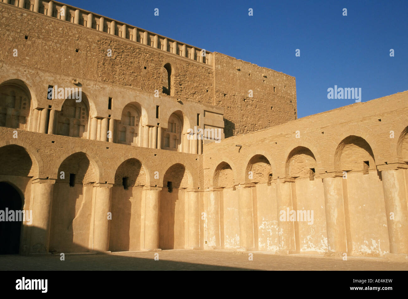 Fort, Al Ukhaidhir (Al Ukhaidir), Iraq, Middle East Stock Photo - Alamy