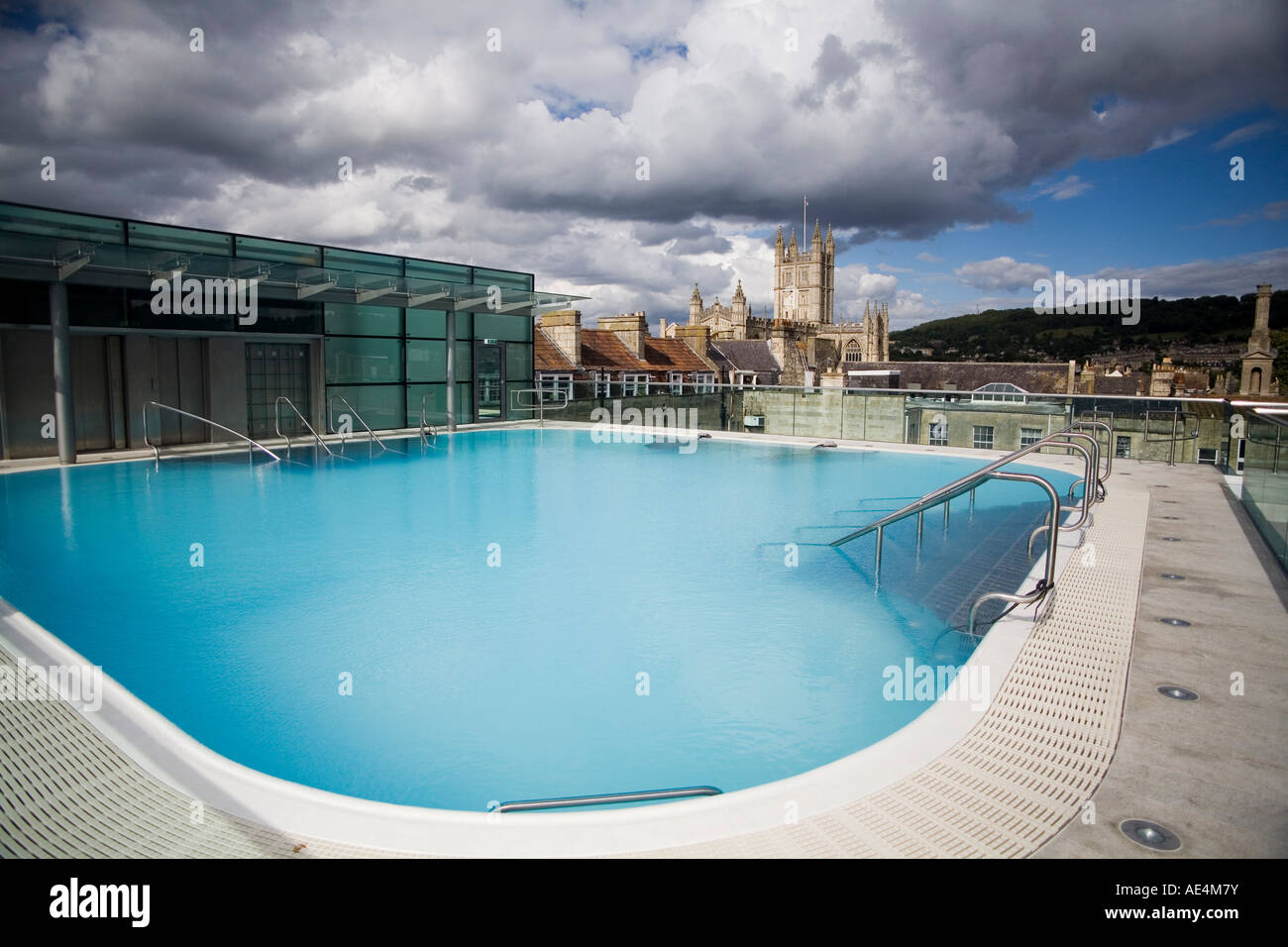 Roof Top Pool in New Royal Bath, Thermae Bath Spa, Bath, Avon, England ...