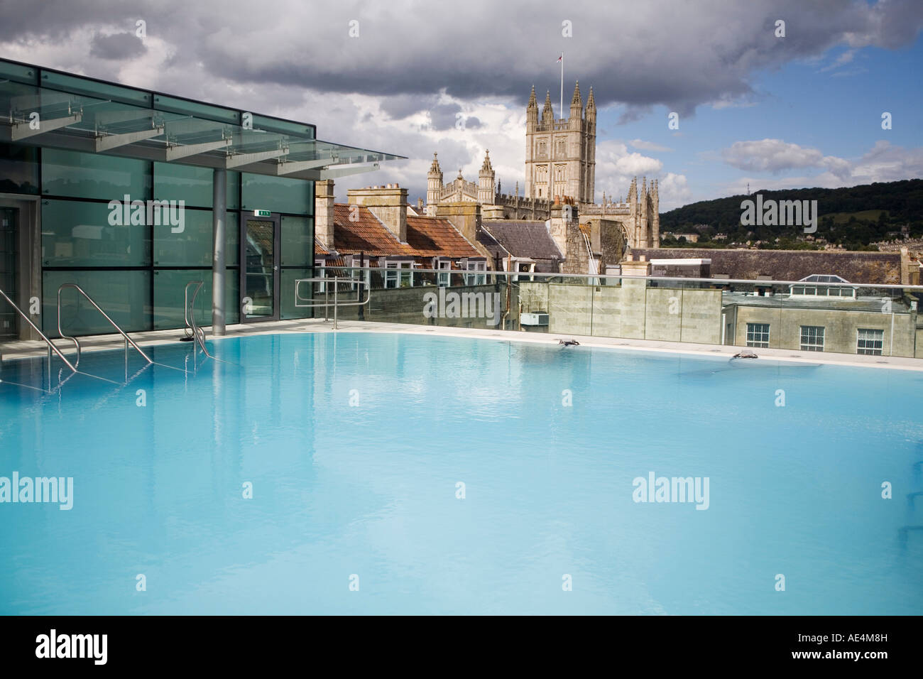 Roof Top Pool in New Royal Bath, Thermae Bath Spa, Bath, Avon, England ...