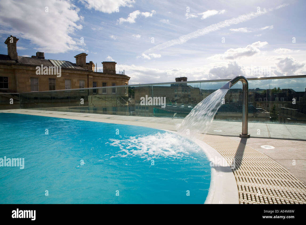 Roof Top Pool in New Royal Bath, Thermae Bath Spa, Bath, Avon, England ...