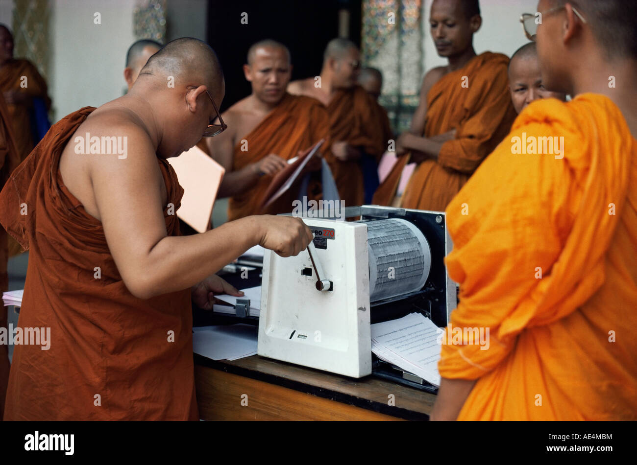 Stencil printing hi-res stock photography and images - Alamy