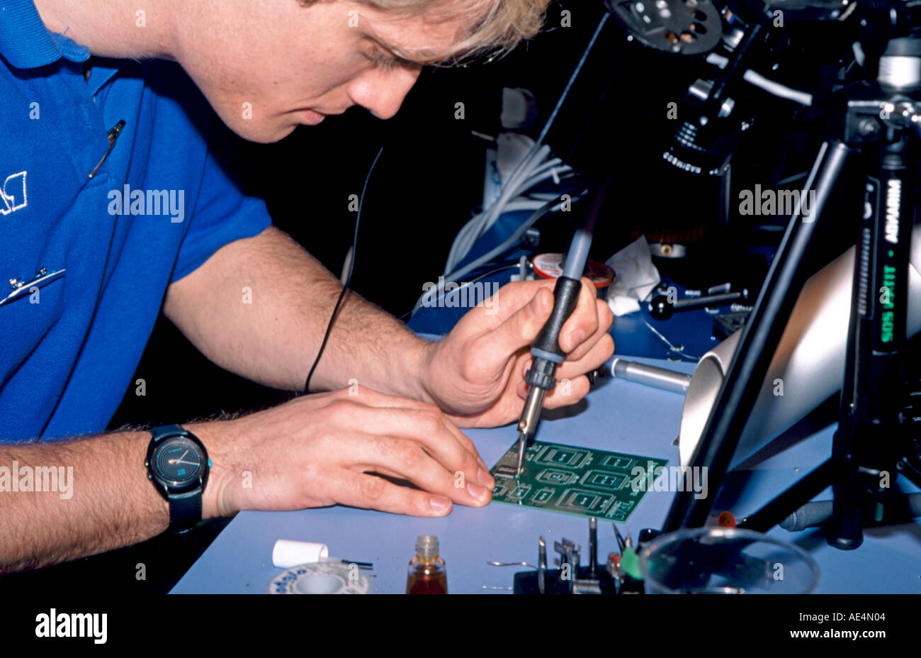 Soldering components hi-res stock photography and images - Alamy