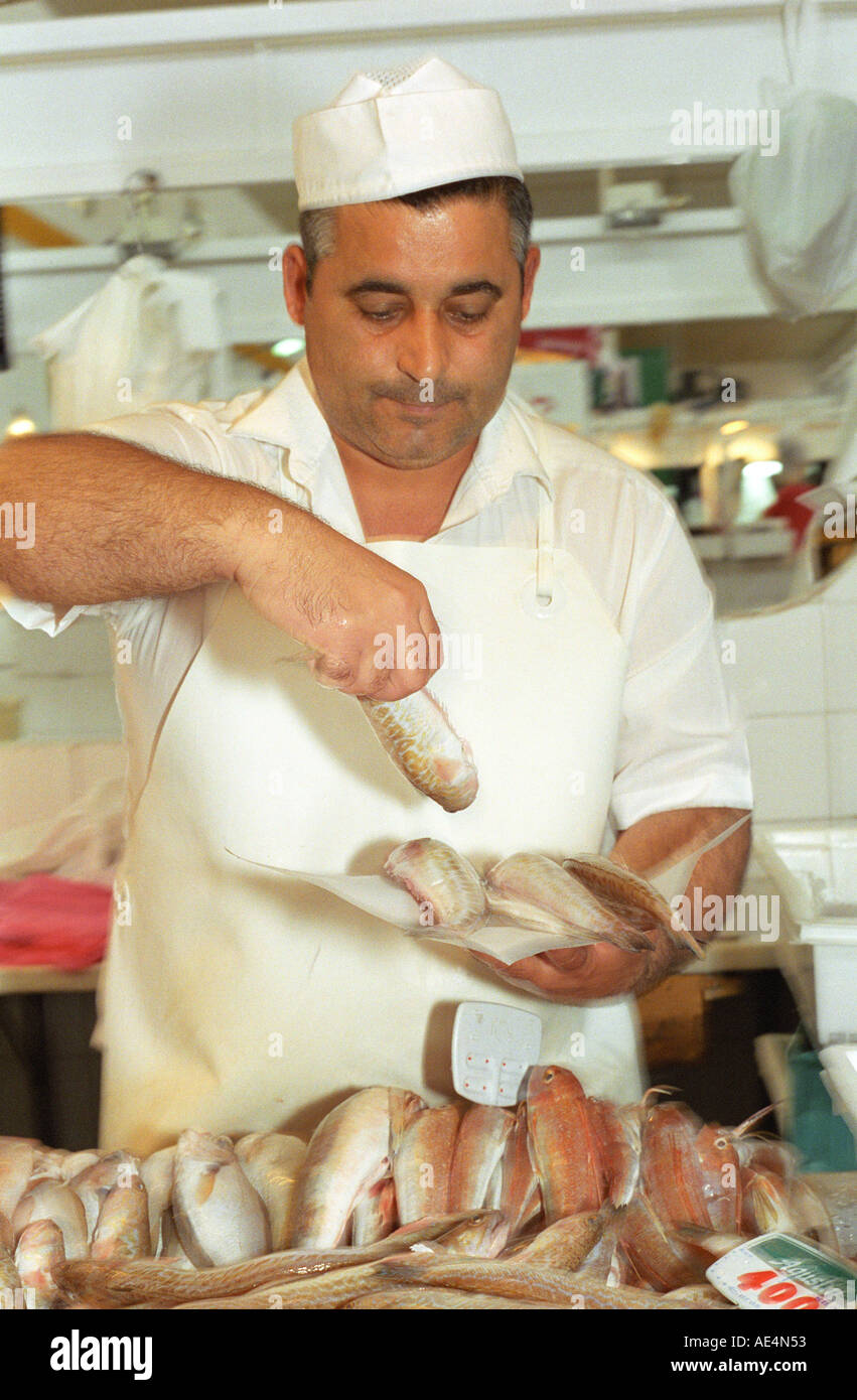 Sanlúcar de barrameda fish hi-res stock photography and images - Alamy