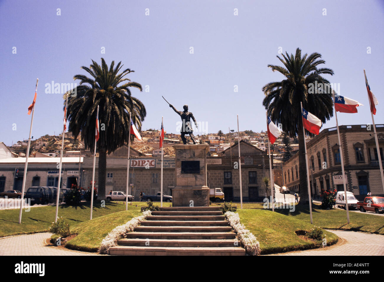 Arturo pratt statue hi-res stock photography and images - Alamy