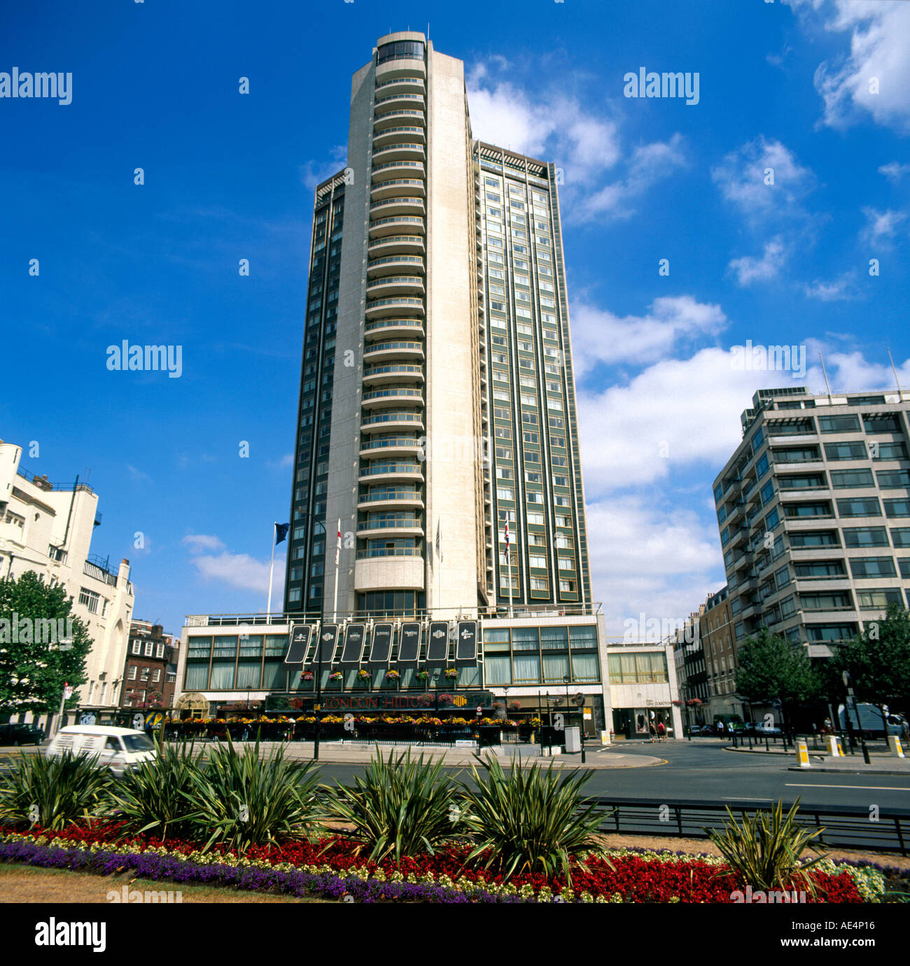 Park Lane Hilton Hotel Park Lane London W1 England Stock Photo - Alamy