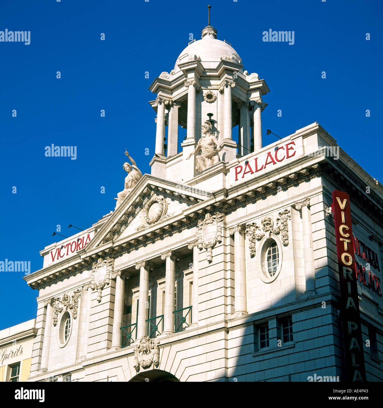 Victoria Palace Theatre Victoria Street London SW1 England Stock Photo ...