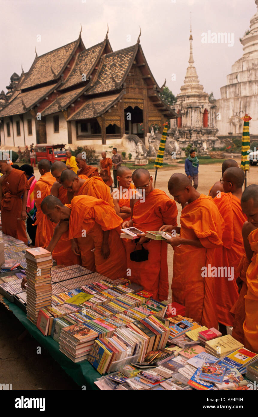 Buddhist monks, Chiang Mai, Thailand, Southeast Asia, Asia Stock Photo ...