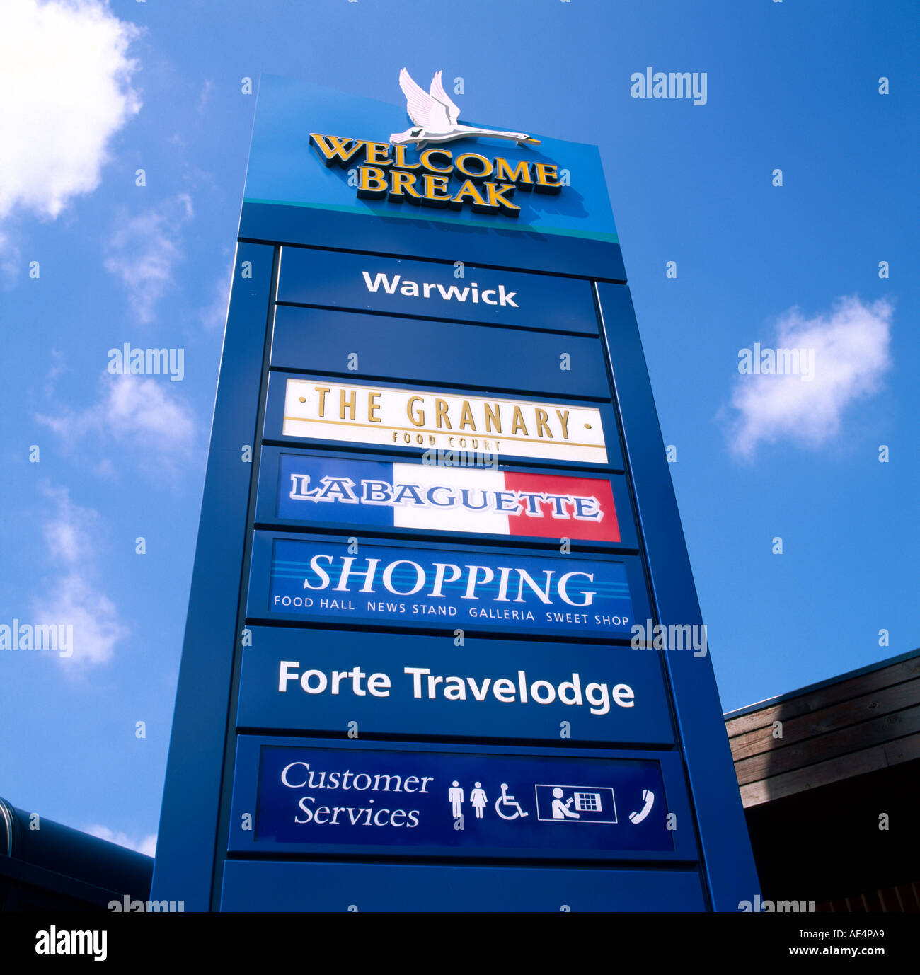 Welcome break services sign hi-res stock photography and images - Alamy