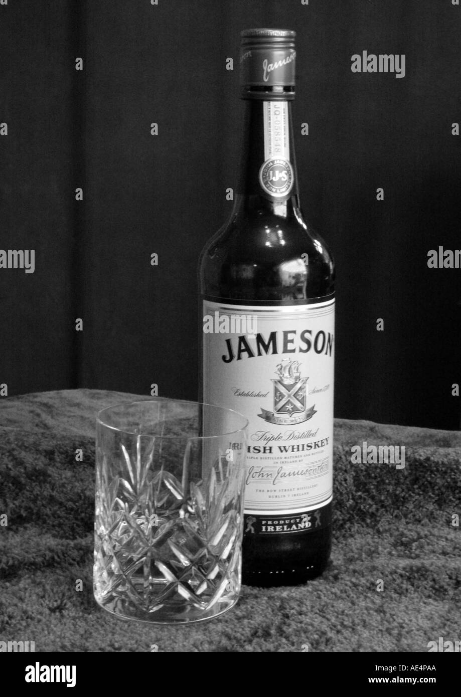 Whiskey drink on white Black and White Stock Photos & Images - Alamy