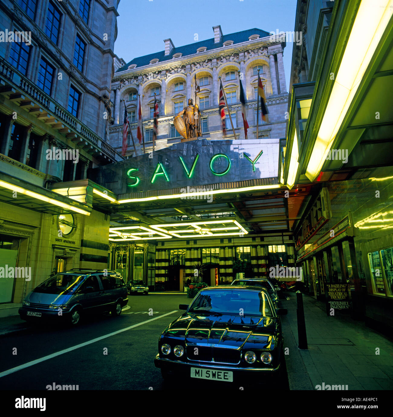 1990s car driveway hi-res stock photography and images - Alamy