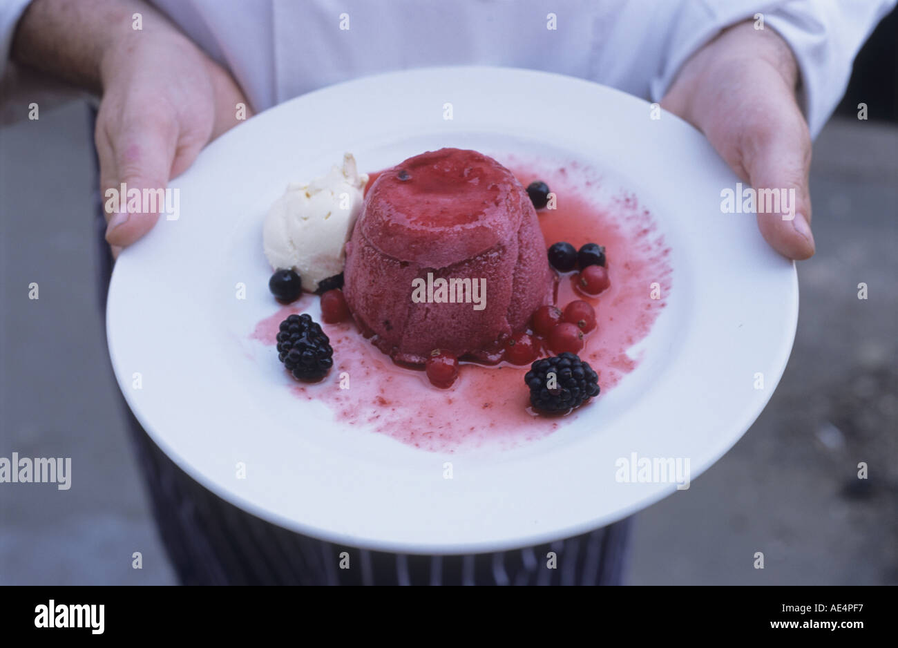Posh pudding hi-res stock photography and images - Alamy