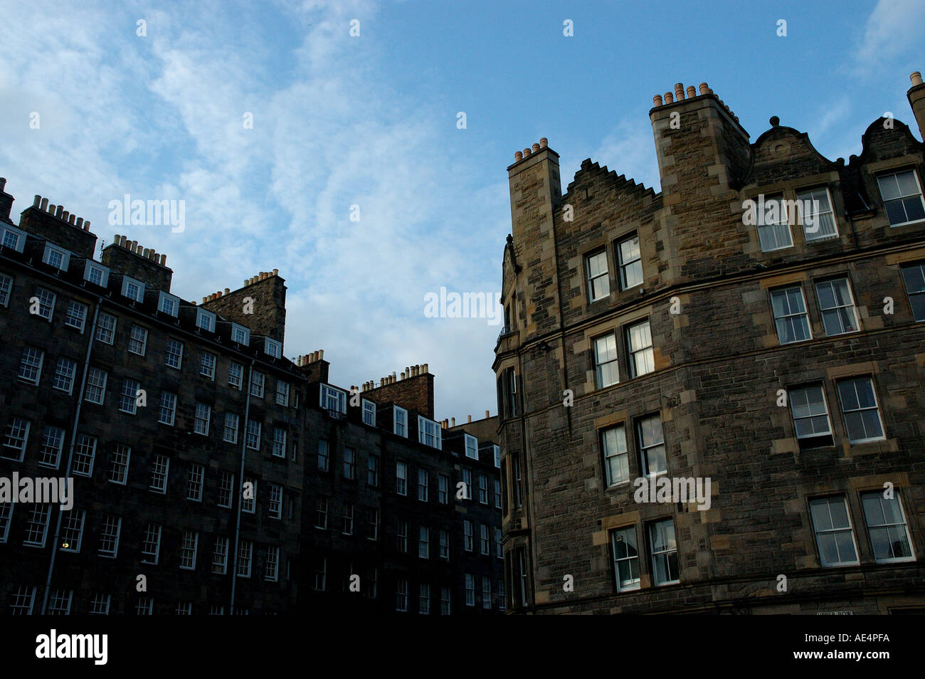 Edinburgh City Centre buildings on Royal Mile Stock Photo - Alamy
