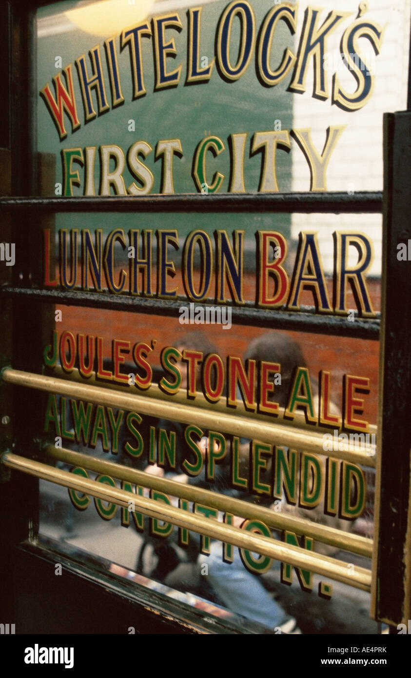 Whitelock's leeds hi-res stock photography and images - Alamy