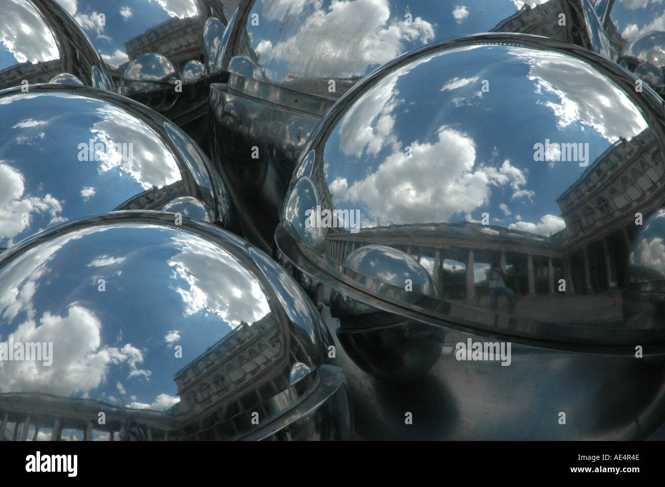 Beautiful gardens in paris hi-res stock photography and images - Alamy