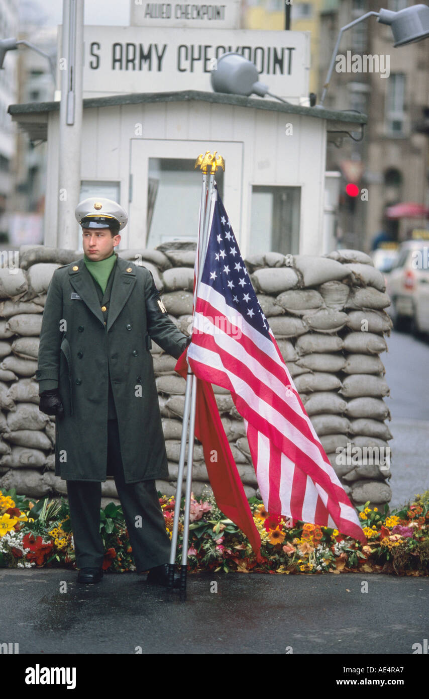 Checkpoint Charlie, 2005. Famous crossing point between East and West ...