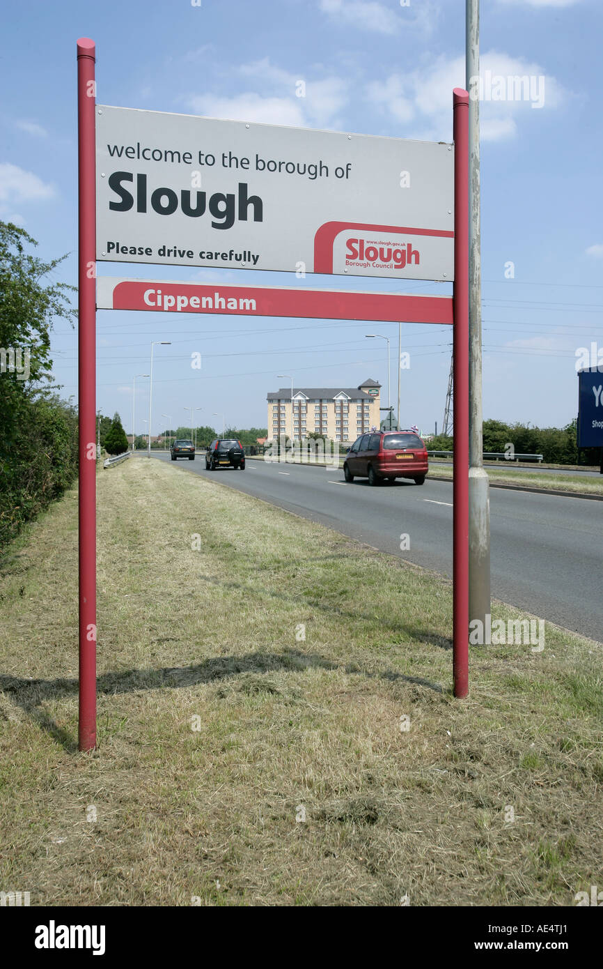 Welcome to the borough of Slough Chippenham Stock Photo - Alamy