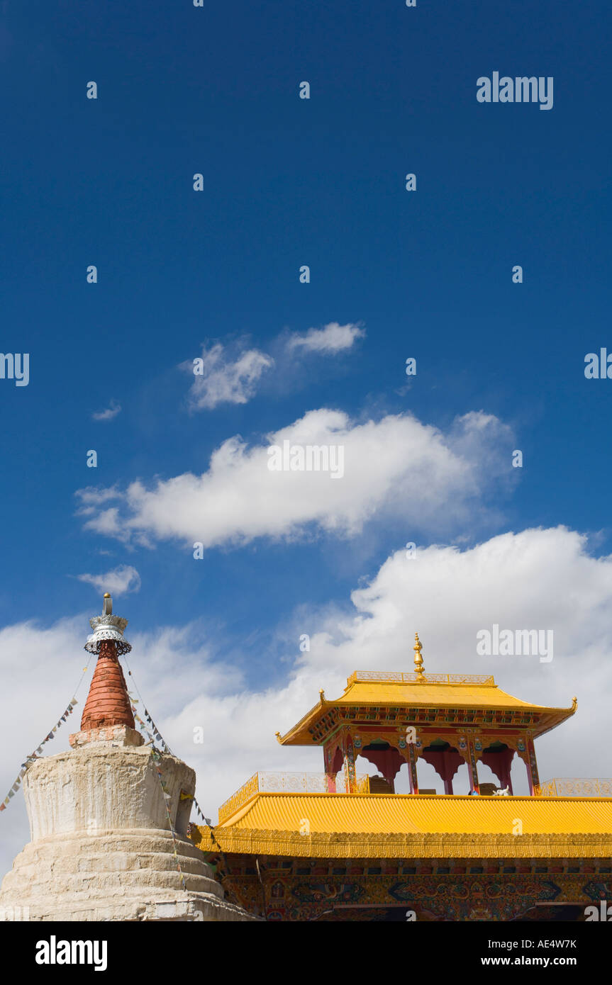 Chorten and roof, Leh, Ladakh, Indian Himalaya, India, Asia Stock Photo ...