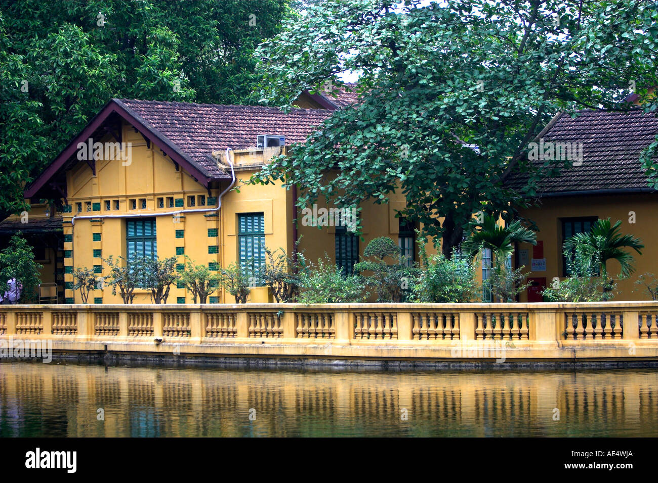 House where Ho Chi Minh lived and worked 1954-8 Presidential Palace ...