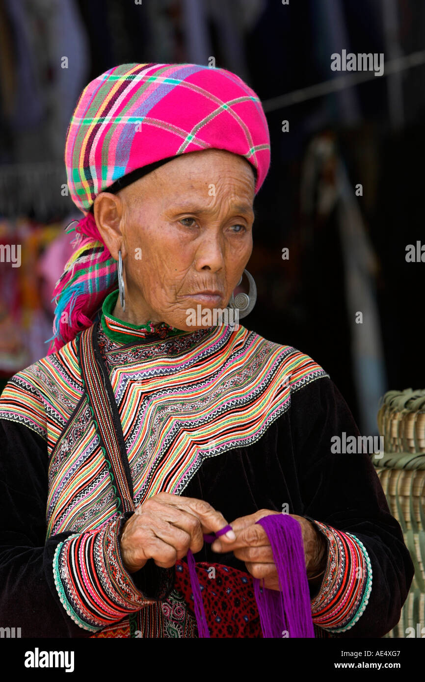 Colourful flower hmong costumes hi-res stock photography and images - Alamy