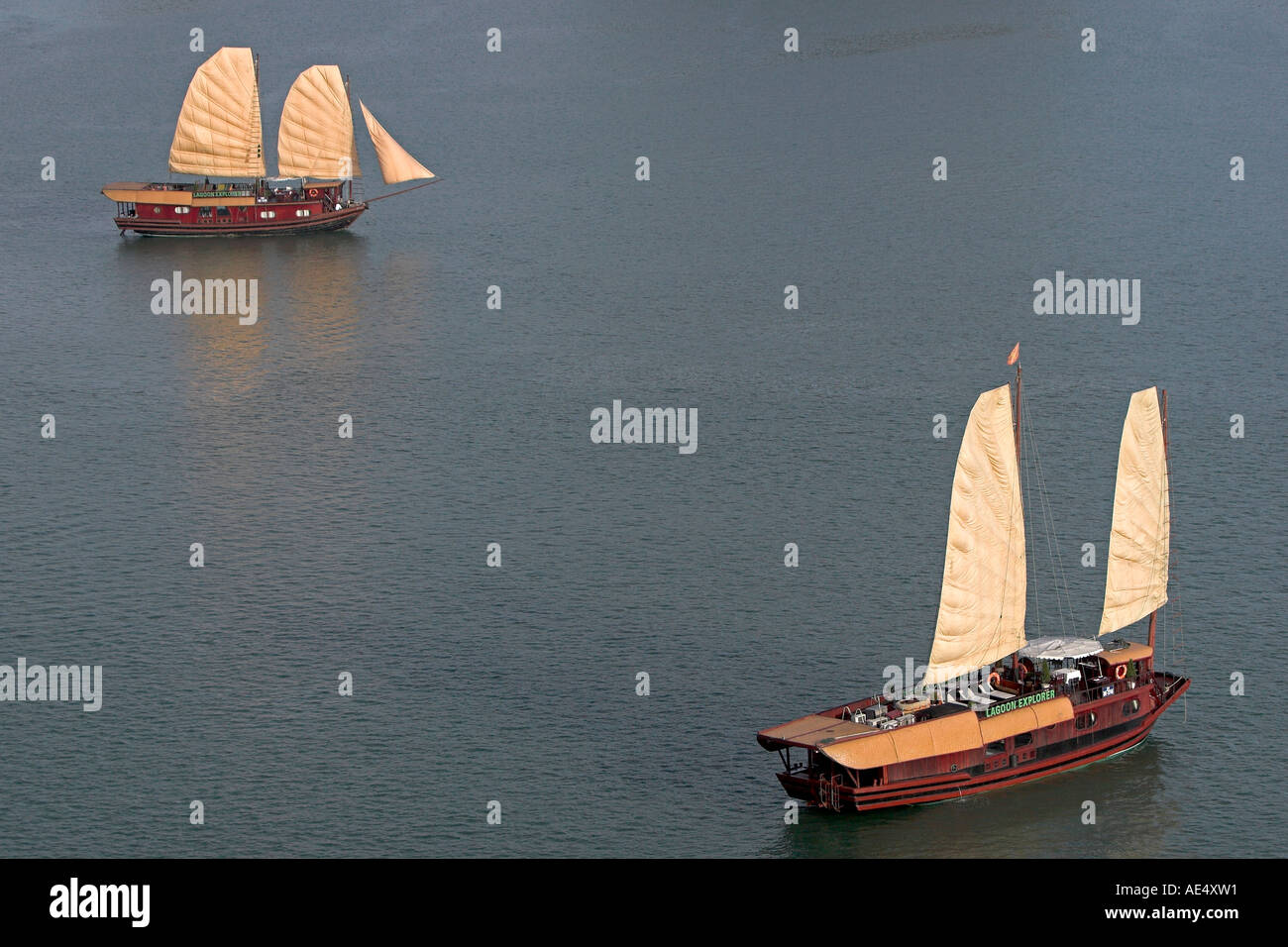 Hoisted sails seascapes hi-res stock photography and images - Alamy