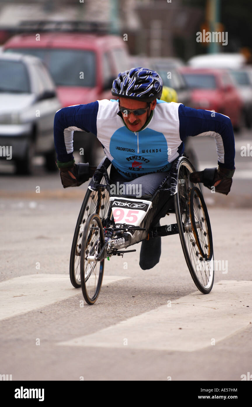 handicaped runner in 10k buenos aires Stock Photo - Alamy