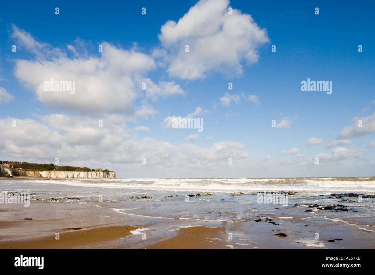 Broadstairs stone bay hi-res stock photography and images - Alamy