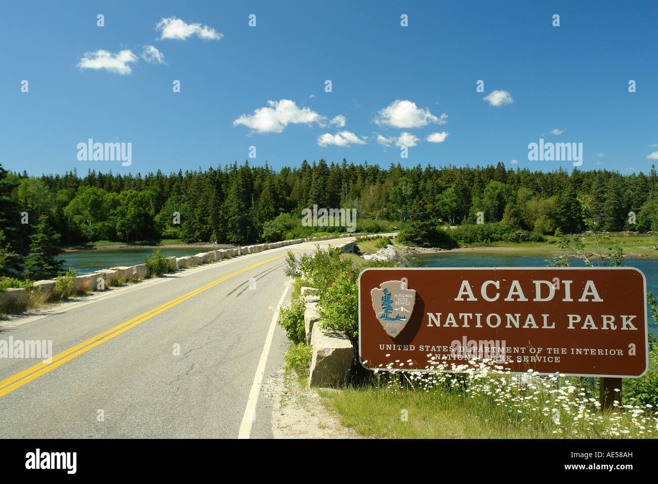 Entrance Sign Acadia National Park Stock Photos & Entrance Sign Acadia ...