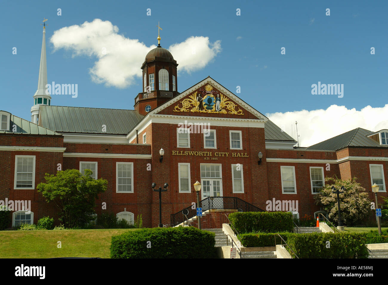 AJD59548, Ellsworth, ME, Maine, Downtown, City Hall Stock Photo - Alamy