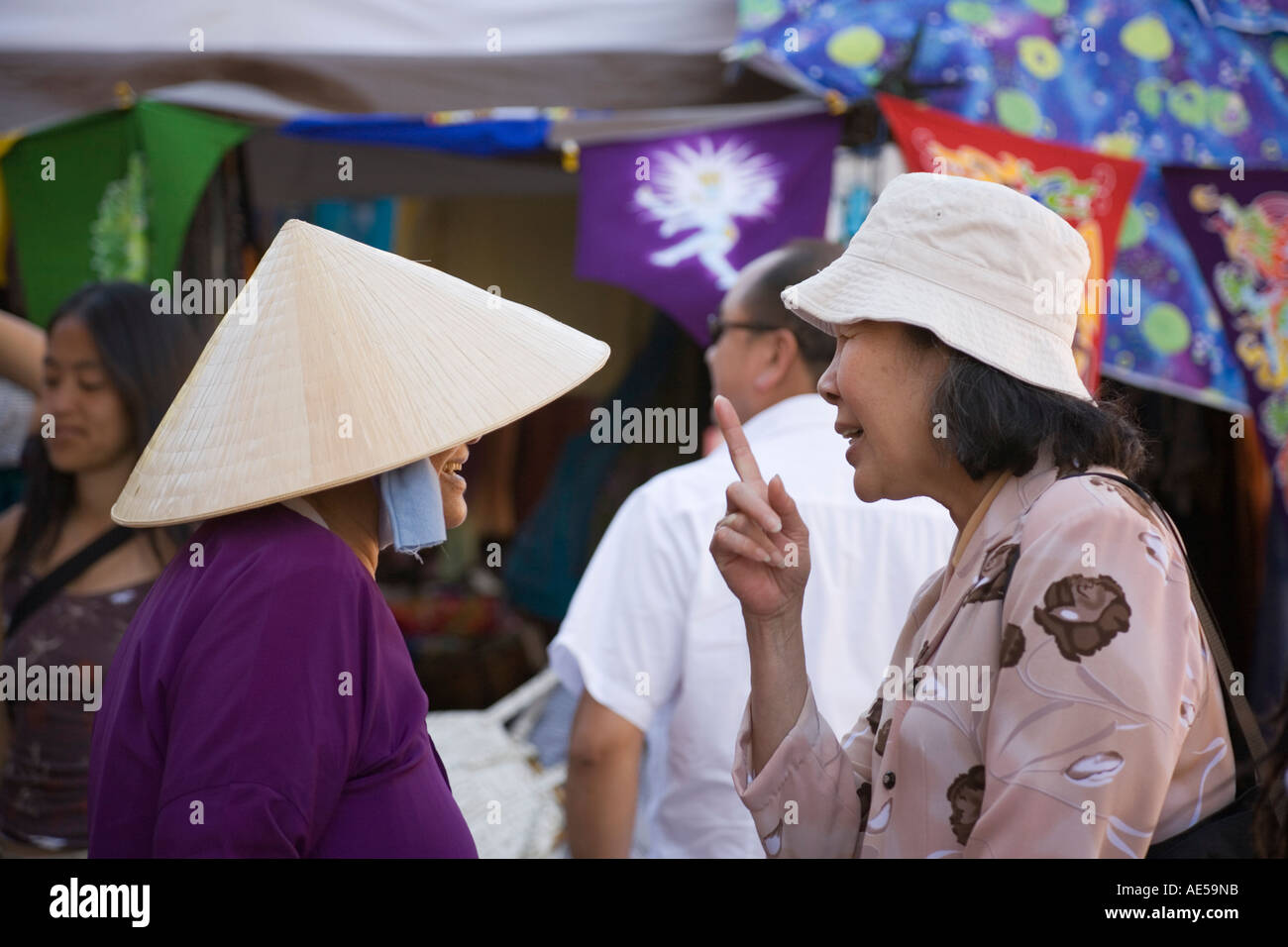 Mature chinese woman hi-res stock photography and images - Alamy