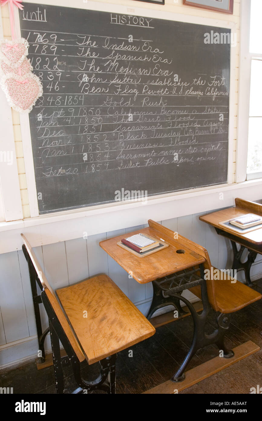 Old fashioned one room school hi-res stock photography and images - Alamy