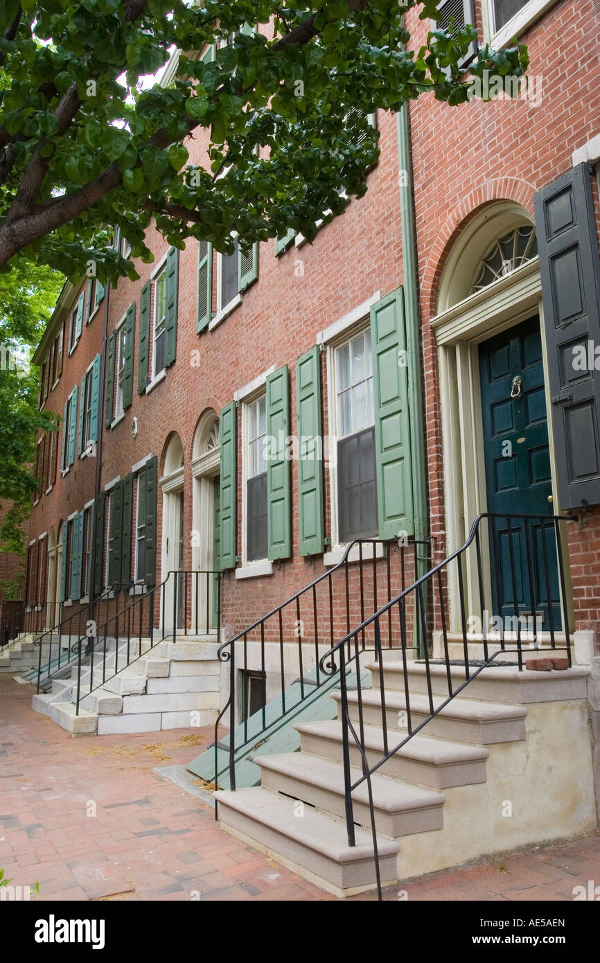 Row house philadelphia hi-res stock photography and images - Alamy
