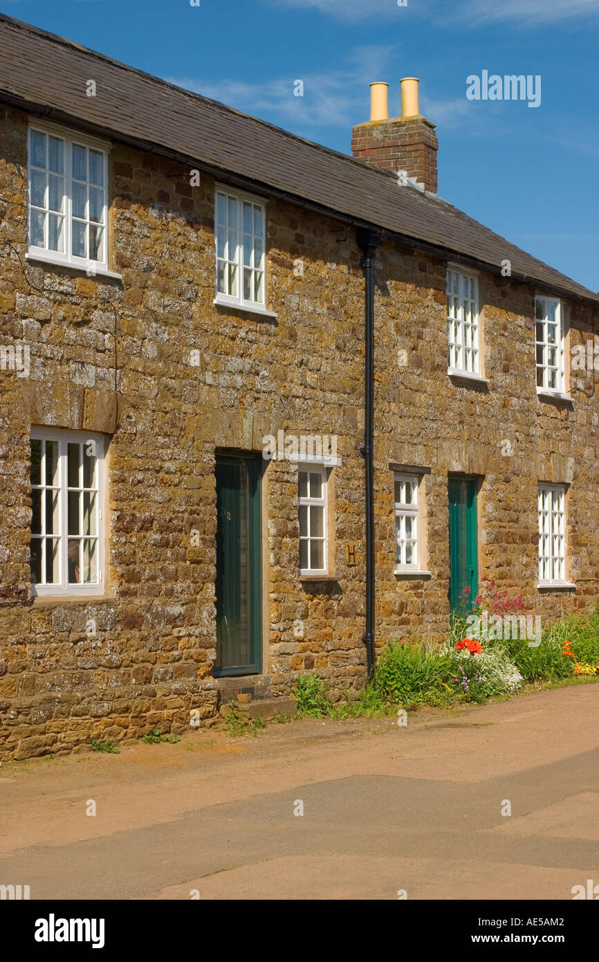 Pair of Limestone Cottages, Northamptonshire Stock Photo - Alamy