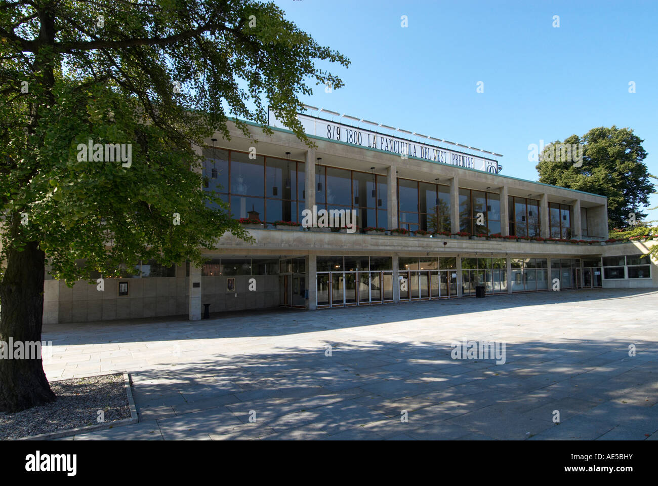 Malmö Opera house Stock Photo - Alamy
